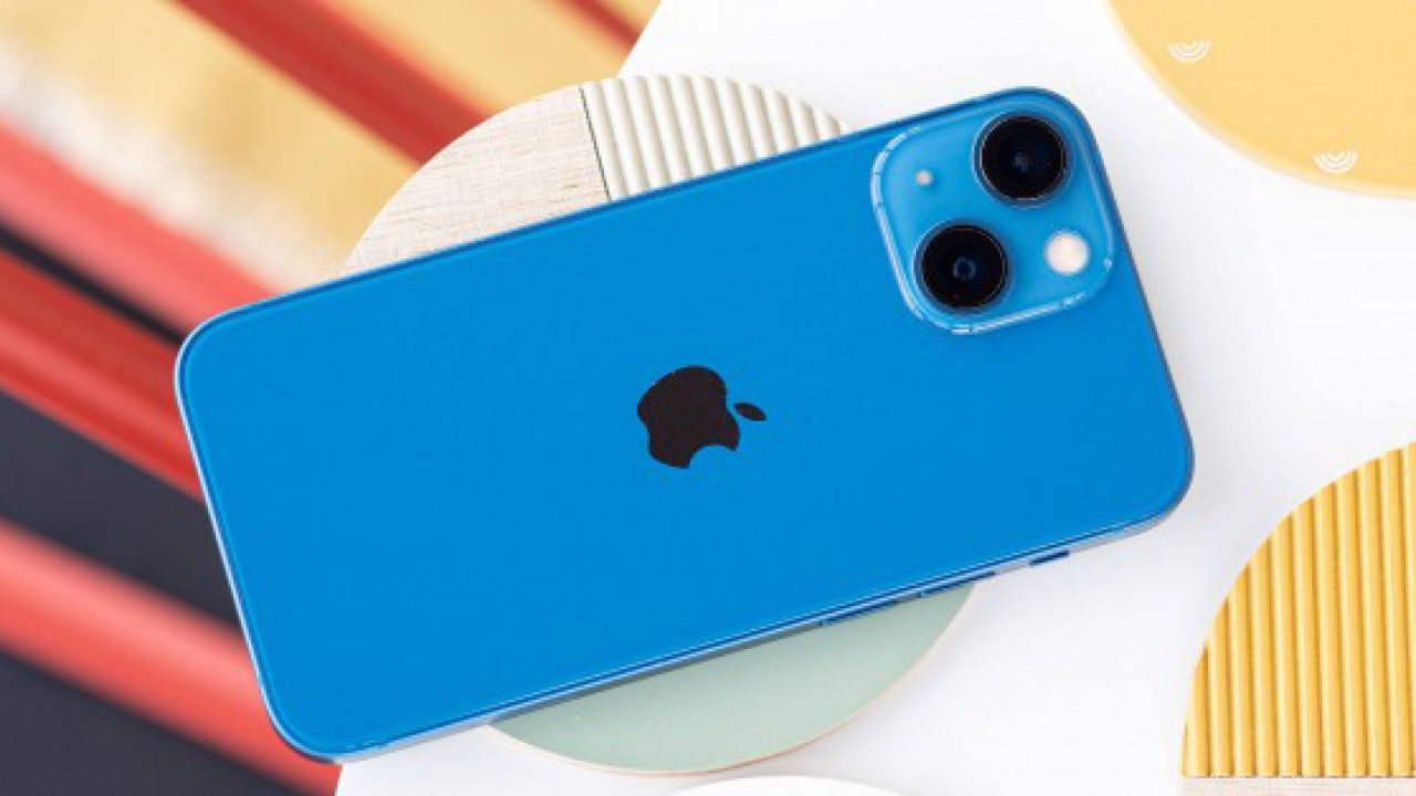 5 Smartphone Desain Compact Terbaik Update 2024